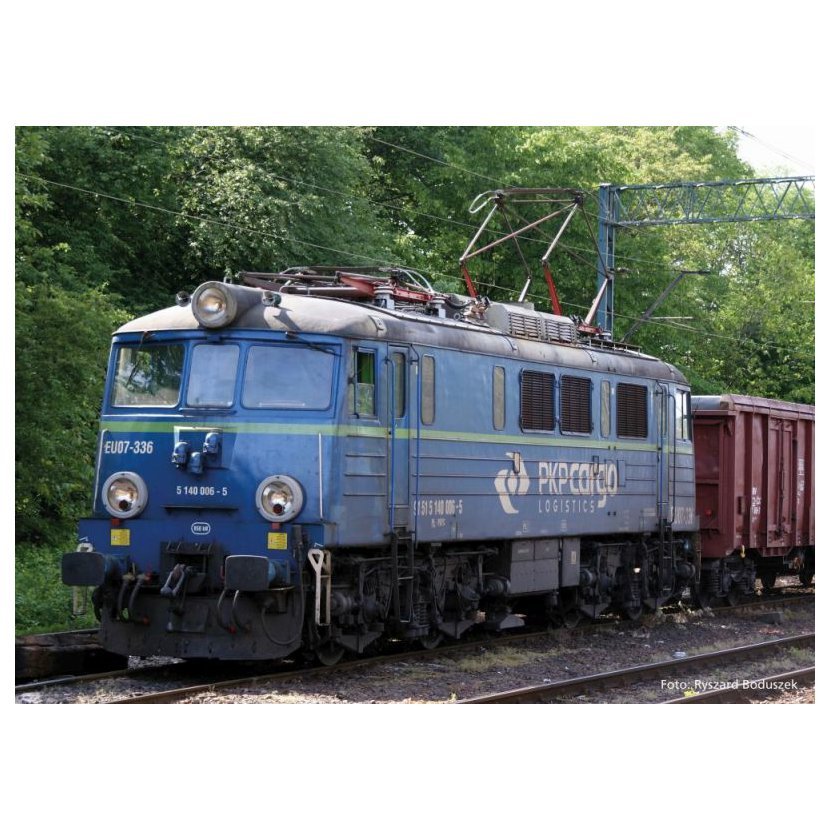 pi96382 Elektrická lokomotiva EU07 PKP Cargo VI + DSS PluX22 (H0) | AMB Modely