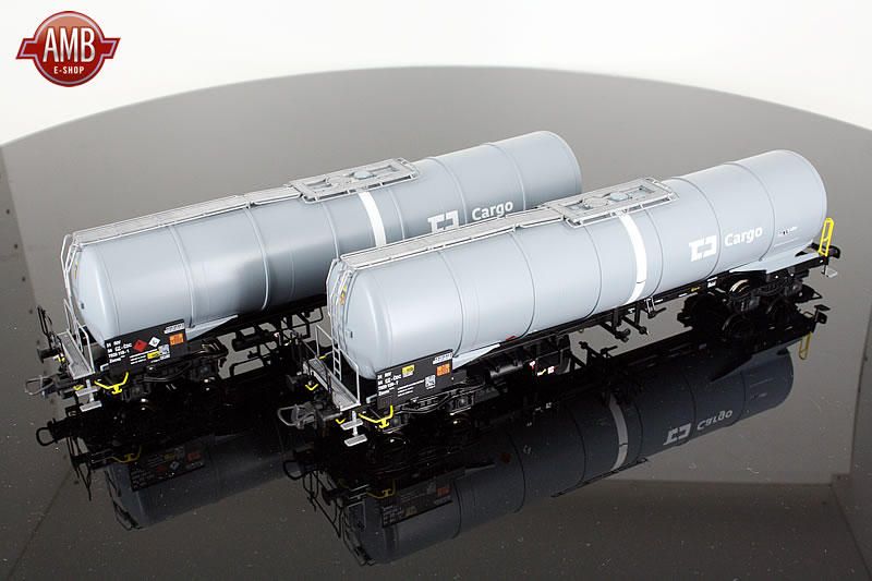 ro76003 Set dvou cisternových vozů Zacns ČD Cargo (H0) | AMB Modely